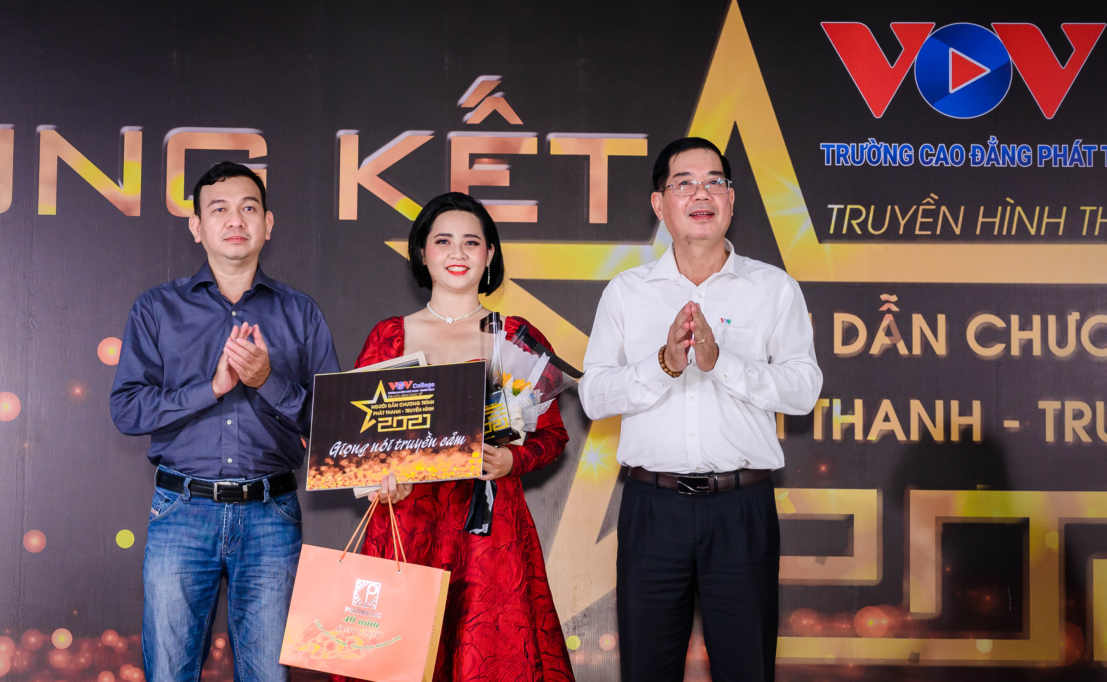 VOV College tổ chức chung kết cuộc thi Người dẫn chương trình Phát ...