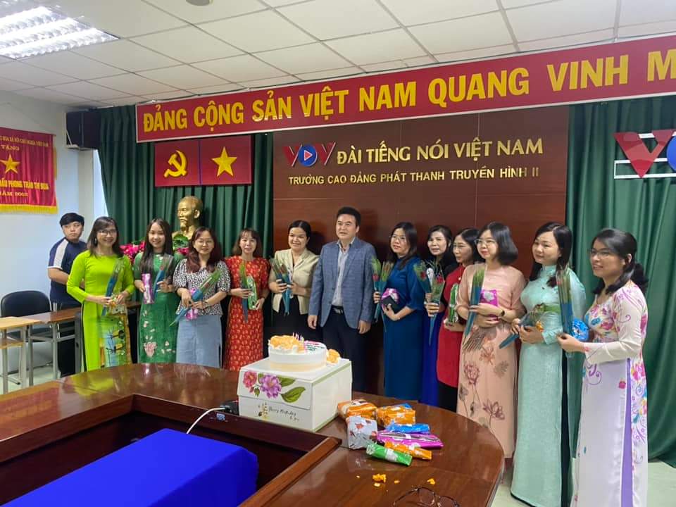 Kỷ niệm ngày 08/3/2023 ở trường VOV College | vov.edu.vn